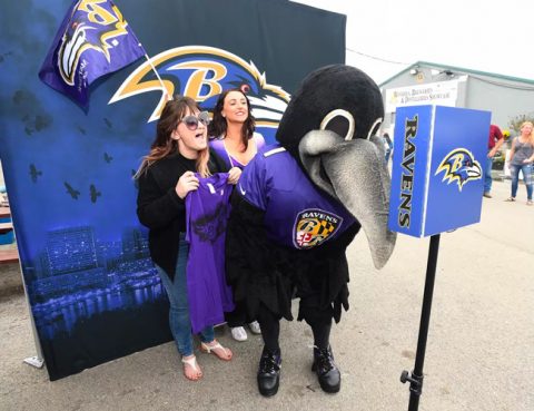 Celebrate Ravens Playoff Run at These Bars and Tailgates - Baltimore ...