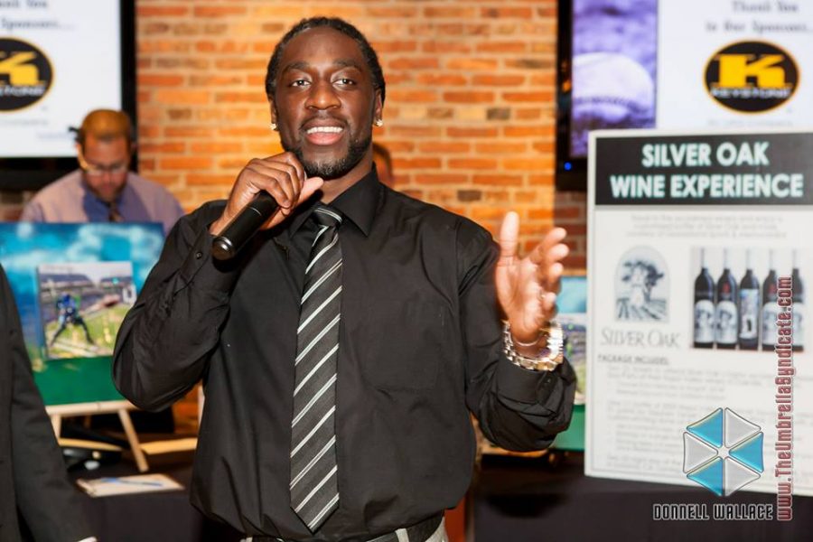 Ravens Players Tackle Table Waiting at Pazo - Baltimore Magazine