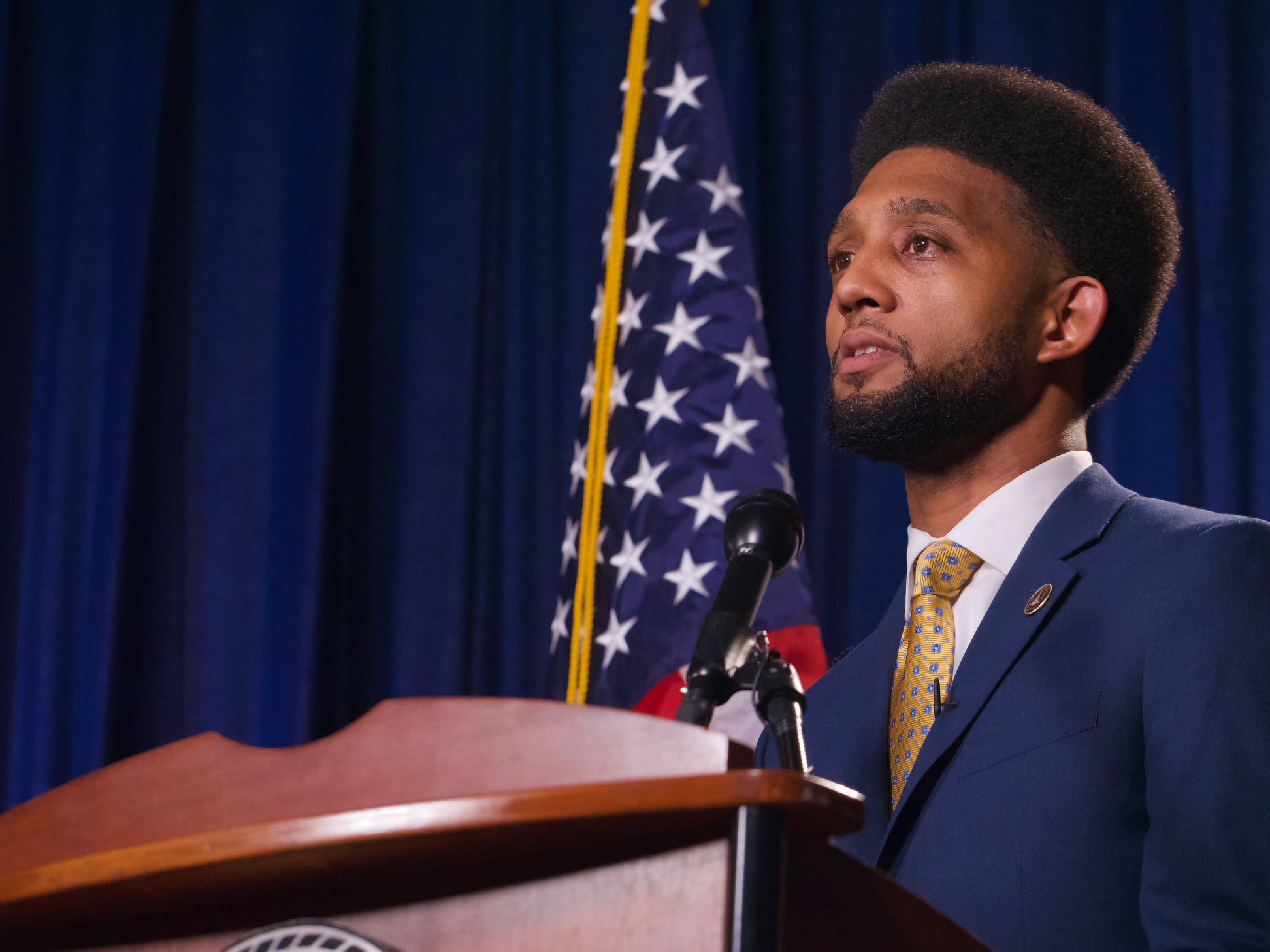 With First Veto, Scott Rejects Controversial Security Deposit Bill