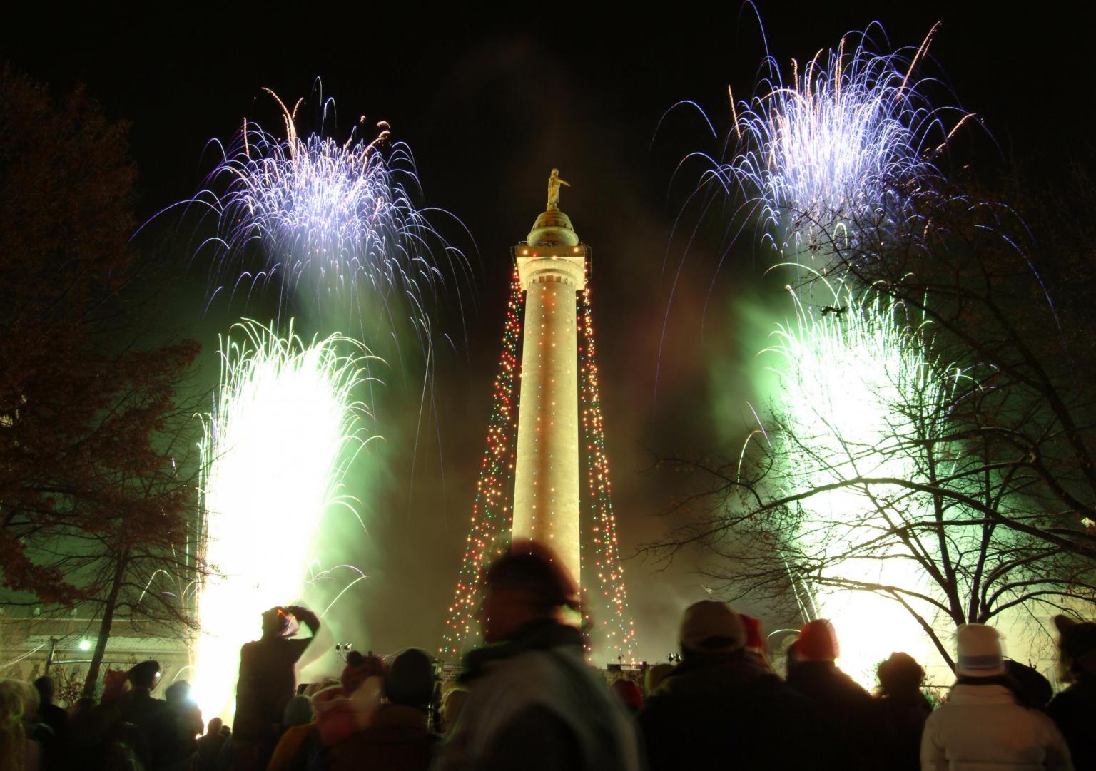 The Monument Lighting Makes Grand Return to Celebrate Its 50th Anniversary