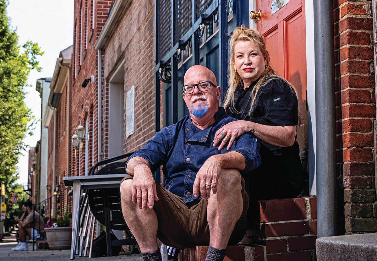 With Plenty of Booze and Butter, Peter’s Inn is Quintessential Baltimore