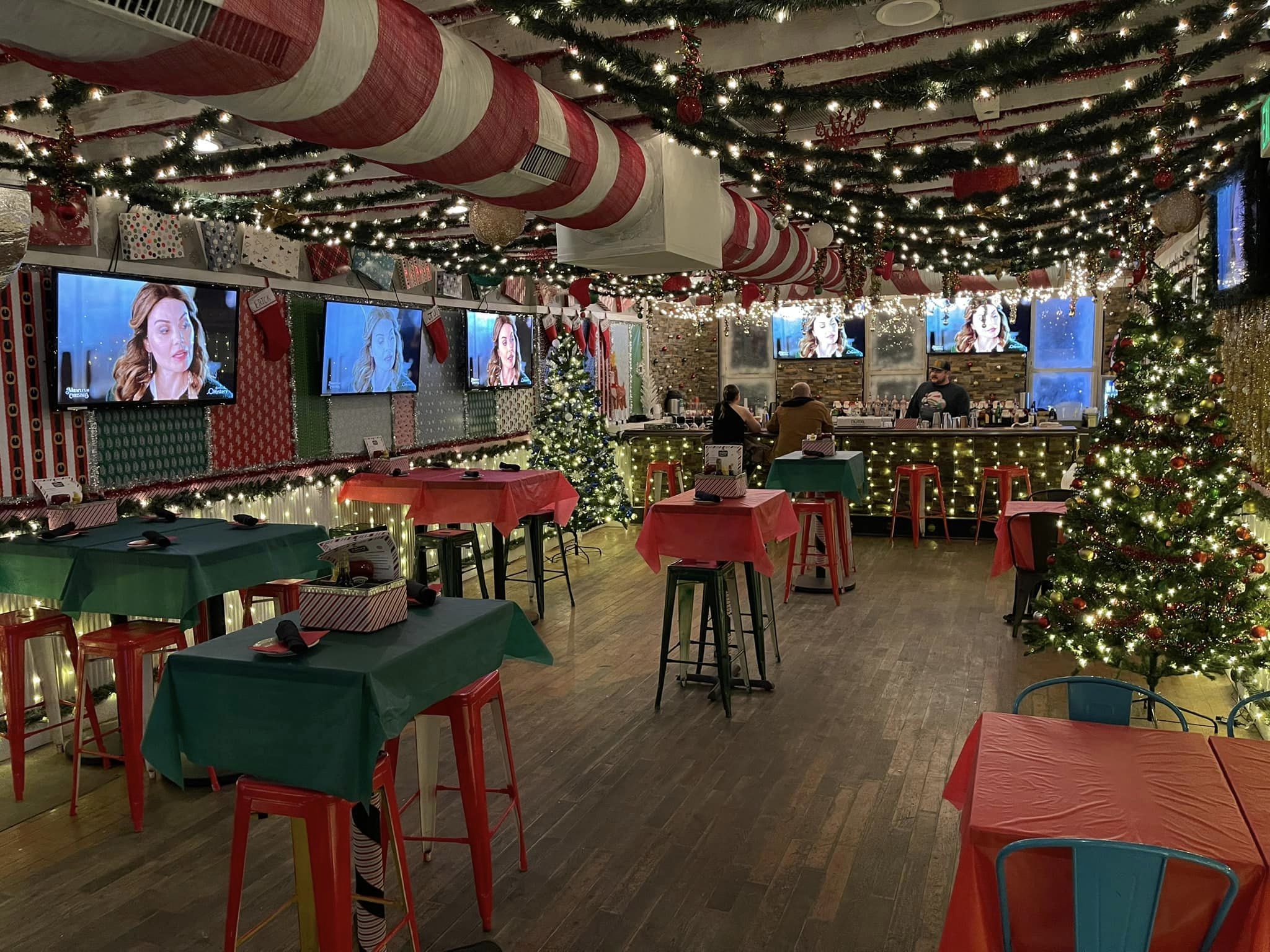 Festively Decorated Baltimore Holiday Bars You Need to Visit This Month