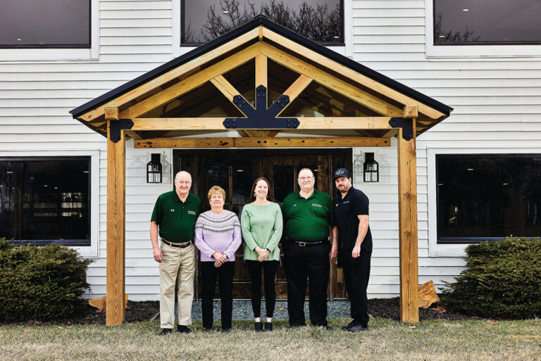 How Friendly Farm Restaurant Became a Fixture for No-Frills, Family ...