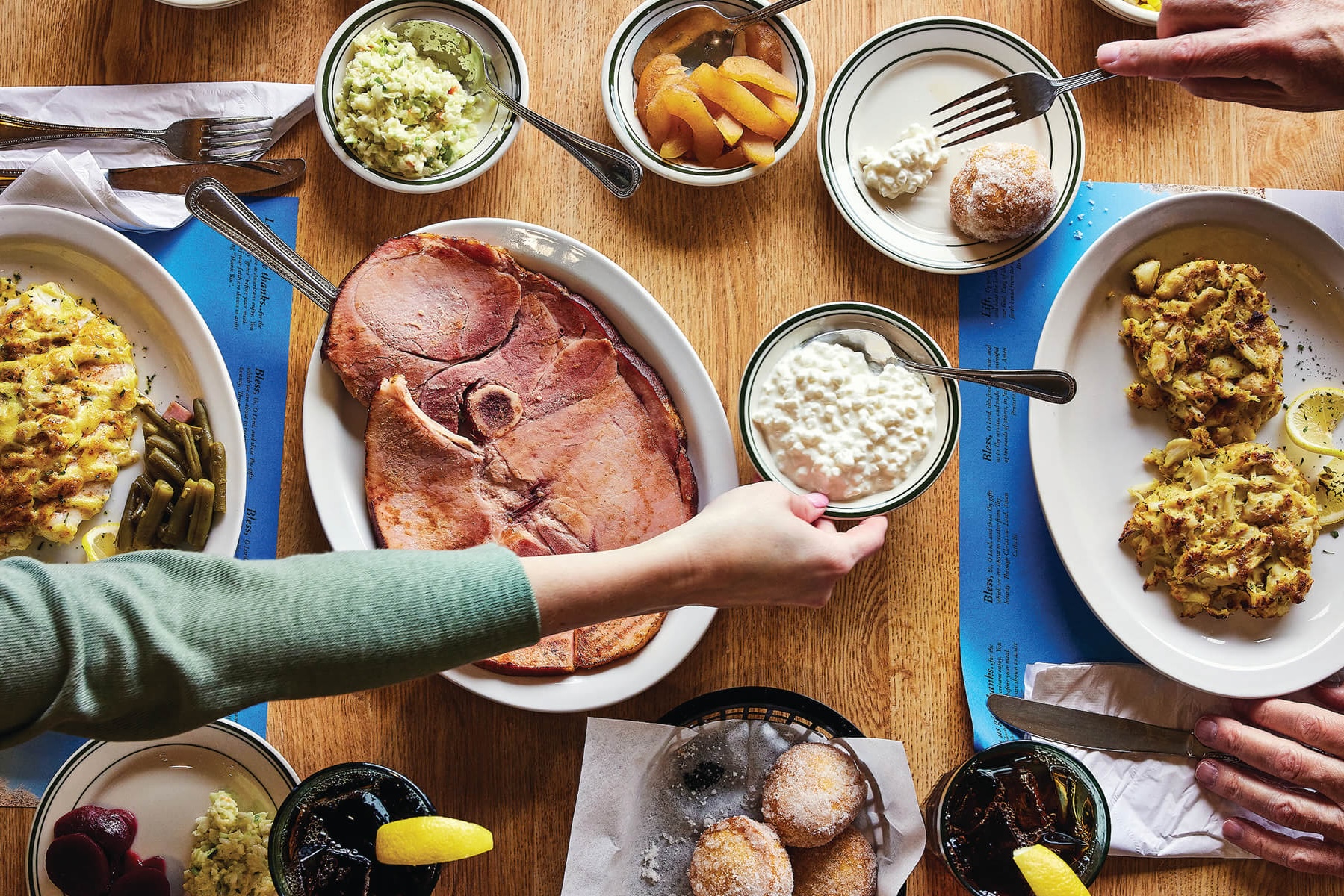 How Friendly Farm Restaurant Became a Fixture for No-Frills, Family ...